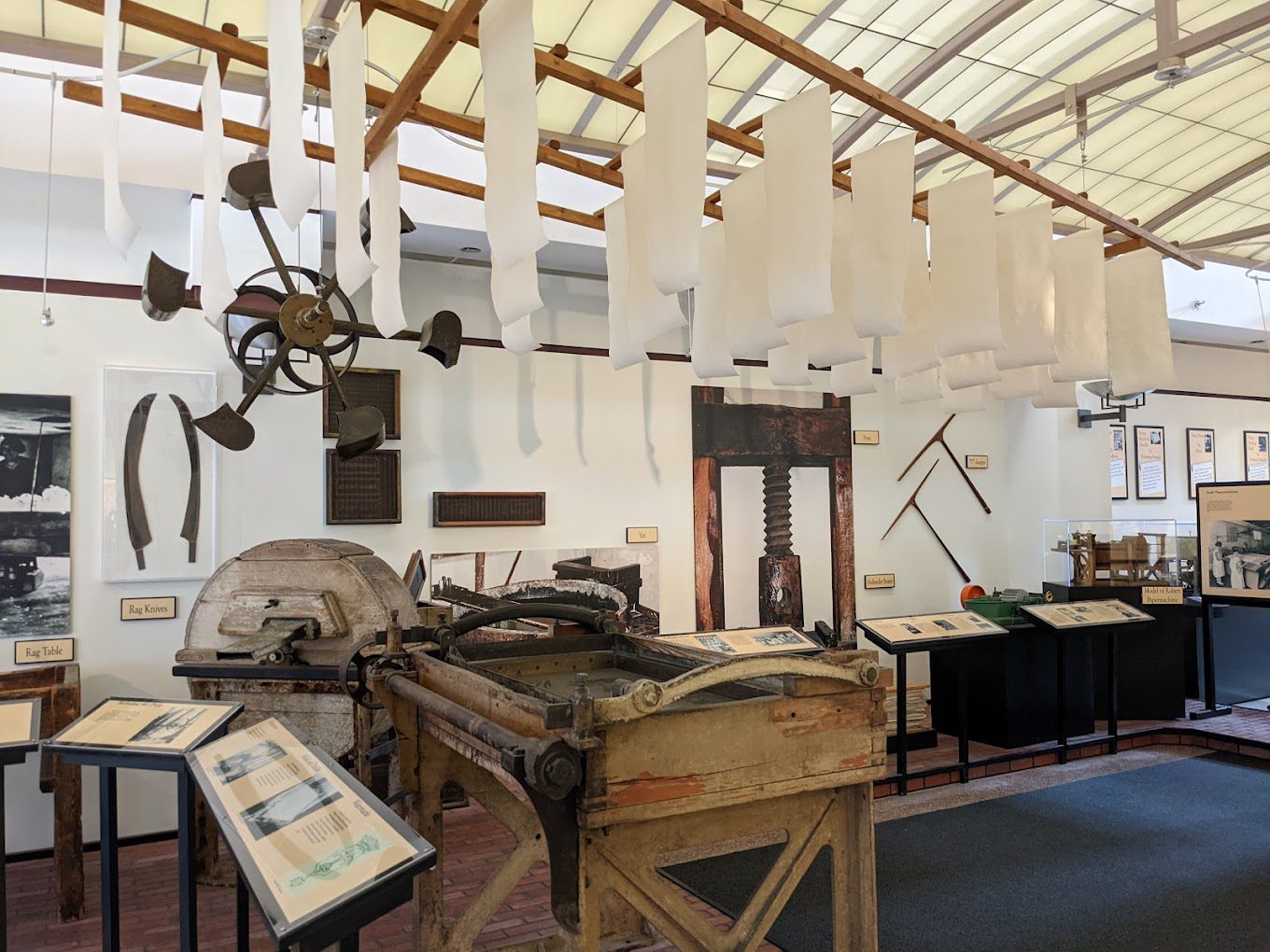 Robert C. Williams Museum of Papermaking: Як папір змінив історію ...